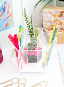 Un organisateur de bureau terrarium DIY – Sakartonn