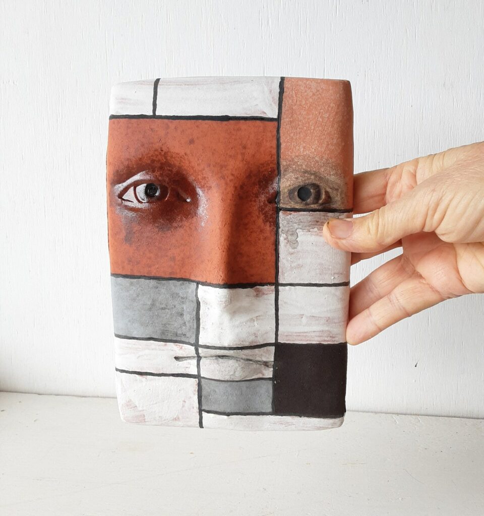 Les visages de Louise Fulton – Sakartonn